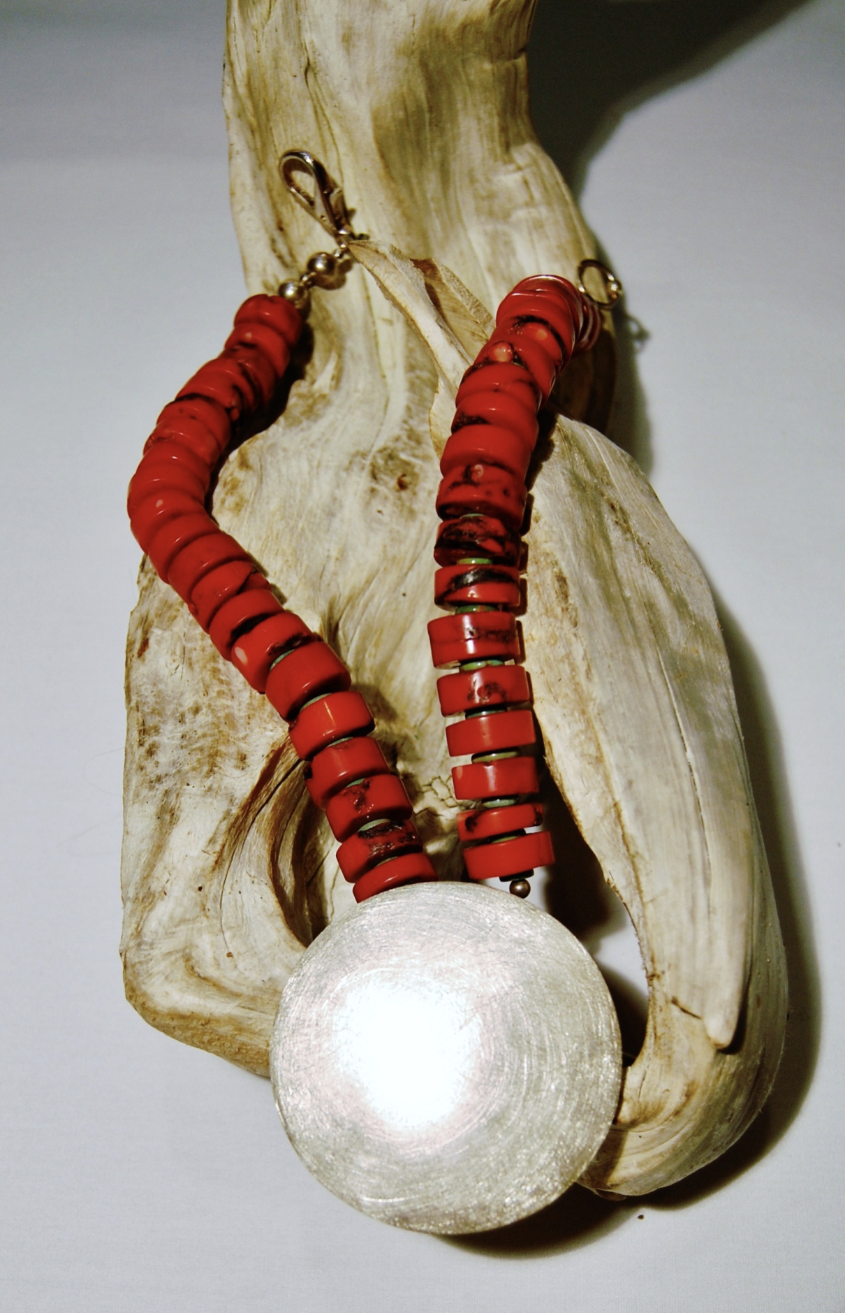 Open Your Mind, Open Your Heart | Isadora De La Vega – The BeZine